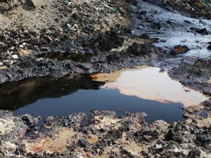 油泥的分类 - 从油田到炼油厂